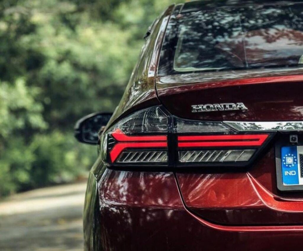 Lambo Style Scanning Taillamps For City - 4th Gen Model 2014 Onwards